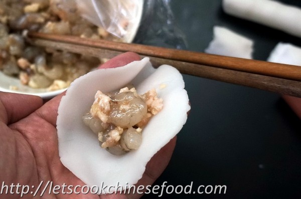 Steamed Crystal Shrimp Dumplings (水晶蝦餃)