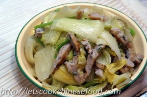 Chinese Recipe : Stir-fried Fish Cake with Peking Cabbage (黃芽白煮魚鬆)