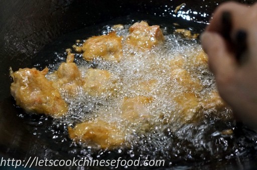Chinese Recipe : Deep-fried Spareribs with lemon grass (食譜 : 脆炸香茅排骨)