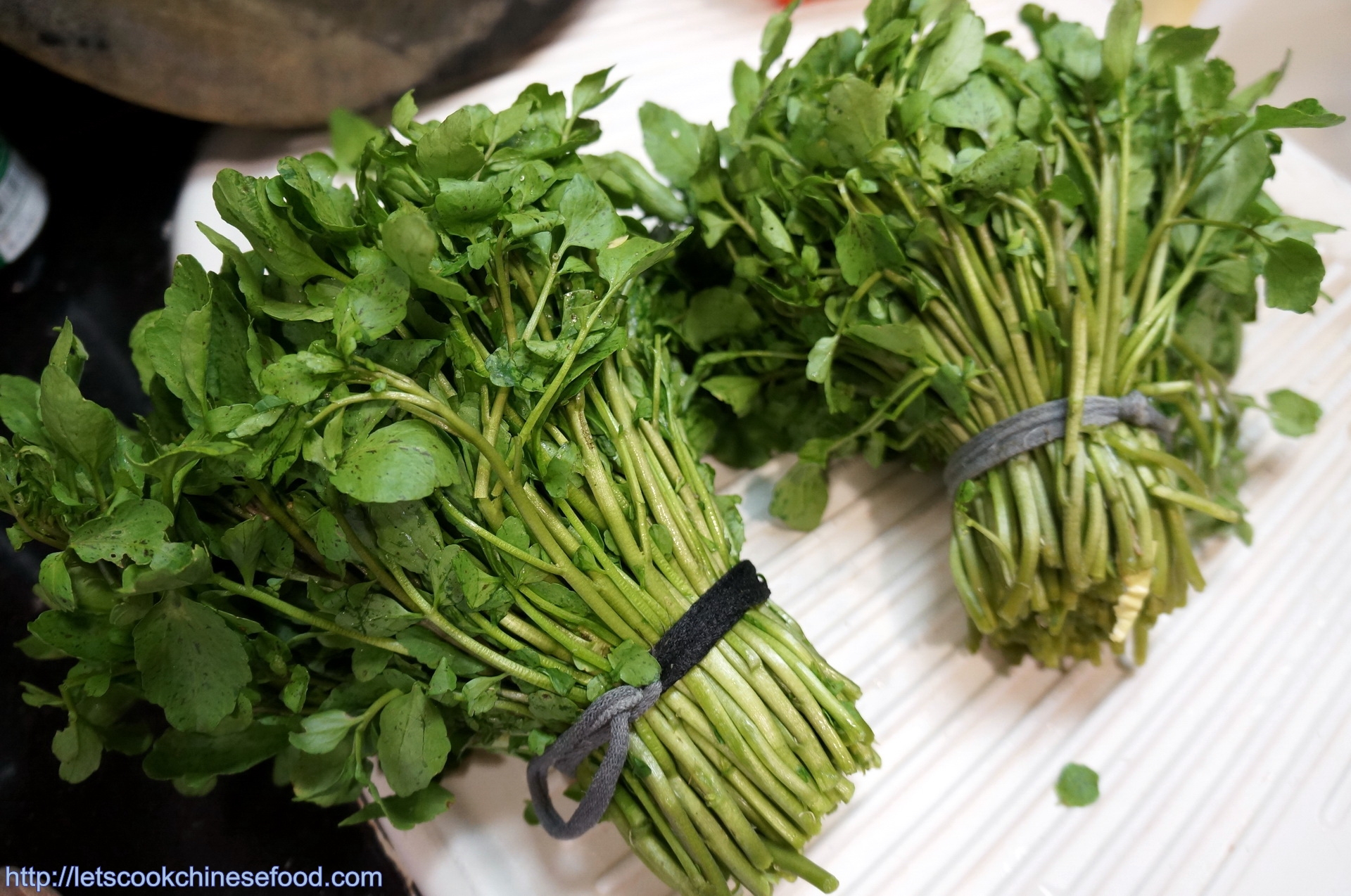 Chinese Recipe: Watercress Soup with Fish paste (中式食譜：西洋菜滾魚糊湯)