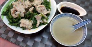 Chinese Recipe: Watercress Soup with Fish paste (中式食譜：西洋菜滾魚糊湯)