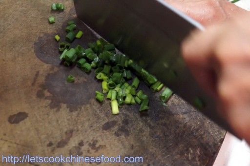 Chinese Recipe : Pan-fried Chinese Noodlefish with Egg (中菜食譜：白飯魚煎蛋／銀魚煎蛋