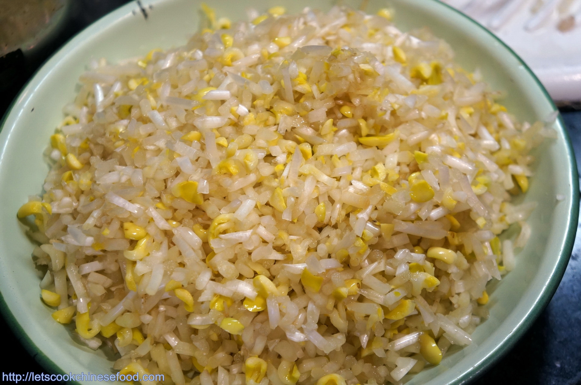 Chinese Recipe : Stir-fried Soy bean sprouts with minced pork ( 中菜食譜 ...